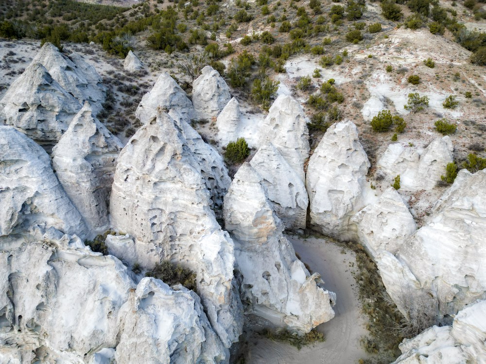 How to find Teepee Rocks in Southern Idaho – Earth to Sarah